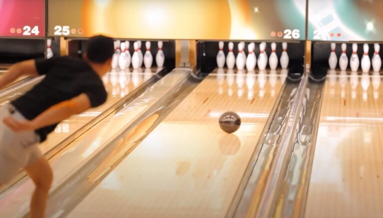 How To Curve A Bowling Ball? A Guide to Spinning the Ball Like a Pro ...